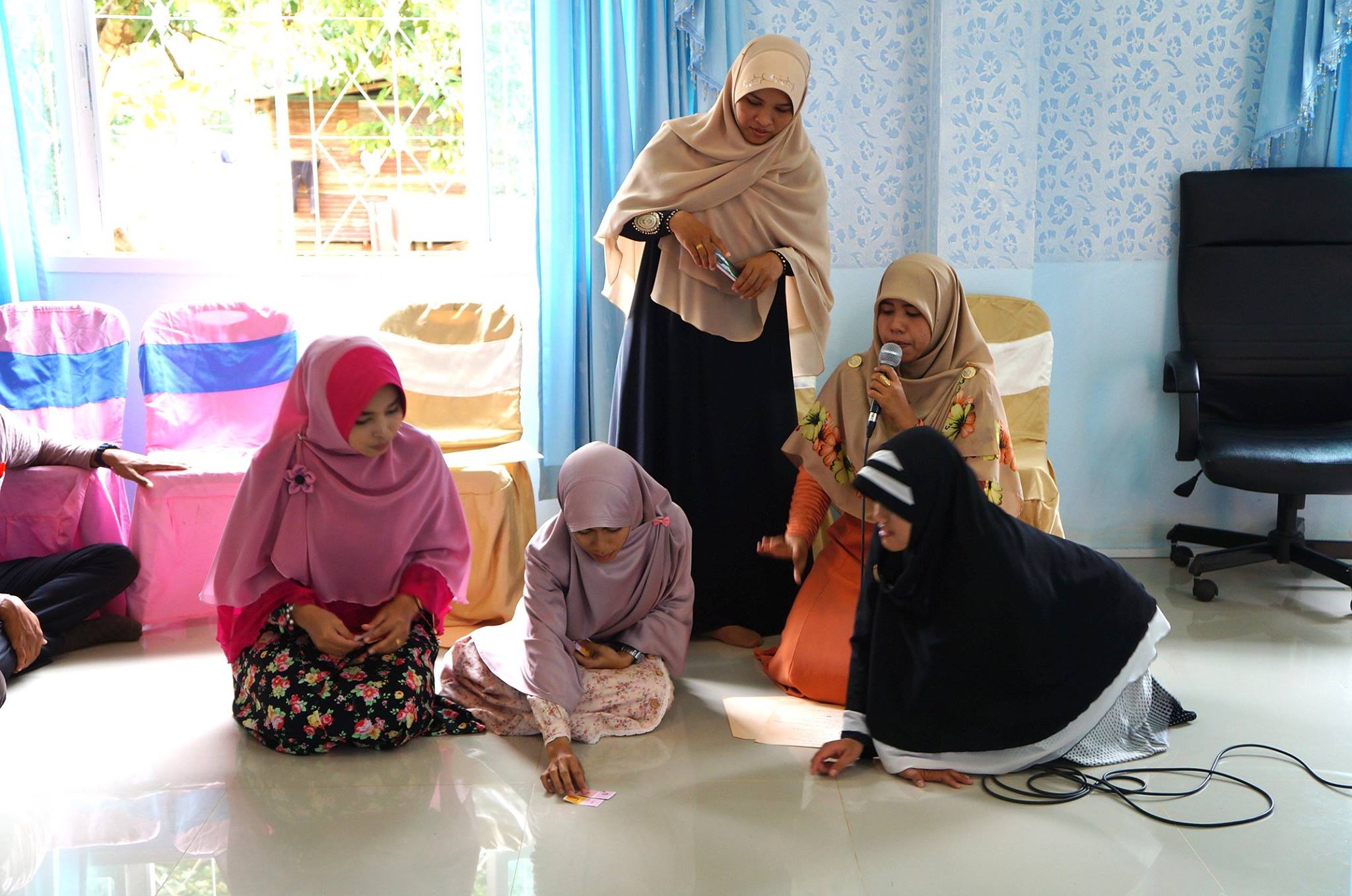 Nonviolence International Southeast Asia - Philippines - Sites of ...